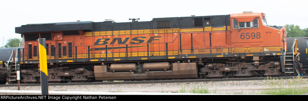 BNSF 6598